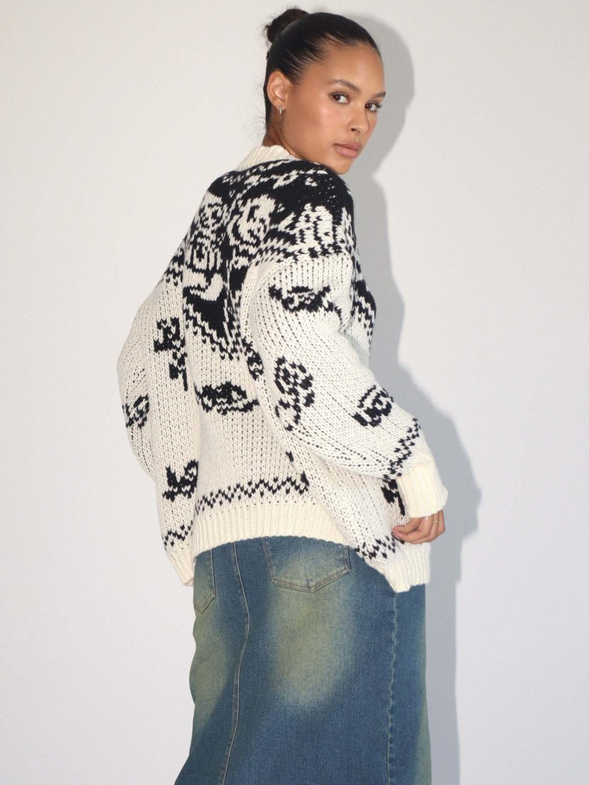 Bailey Rose Penelope Vintage Rose Sweater - Cream | Garmentory