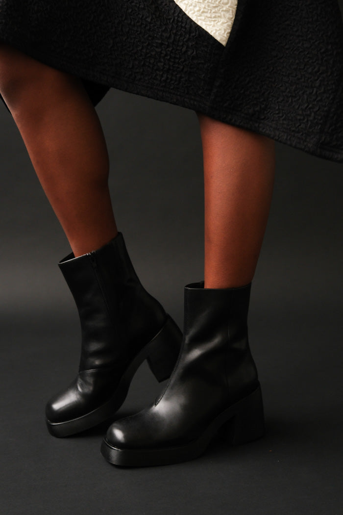 Vagabond BROOKE BOOTS - BLACK | Garmentory