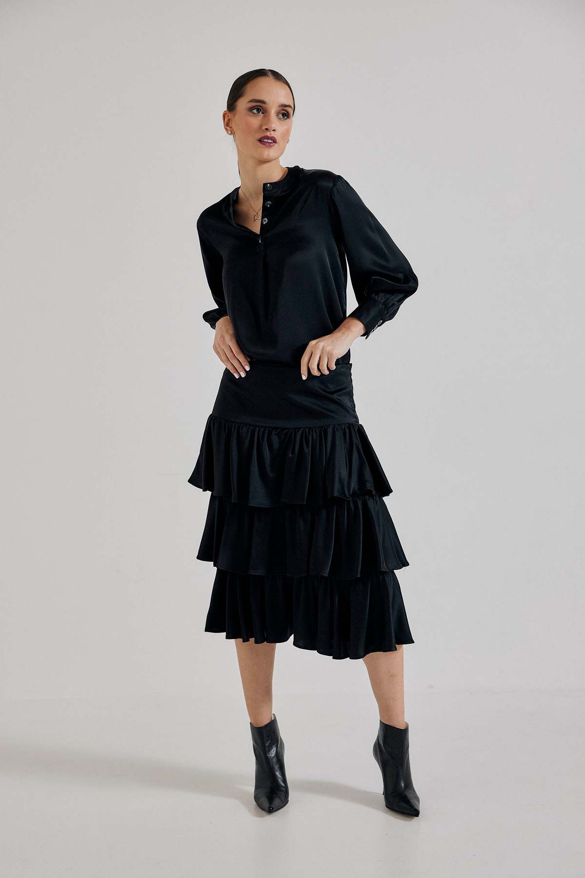 Lindsay Nicholas New York Elena Francesca Tiered Skirt - Black | Garmentory