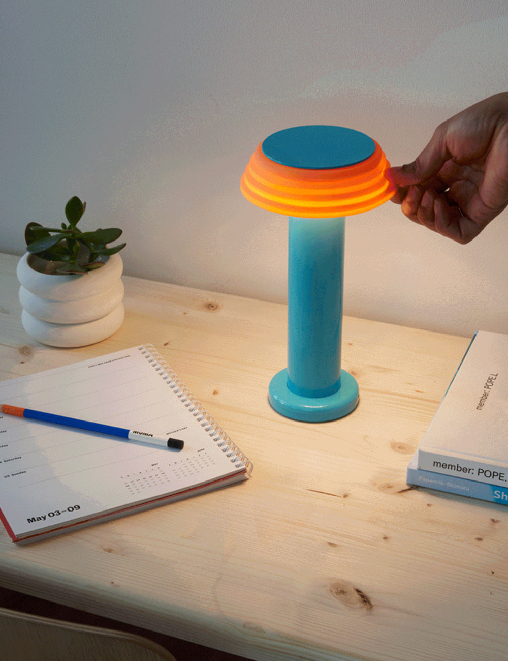 MOMA SOWDEN PL1 Portable Lamp - Blue Orange | Garmentory