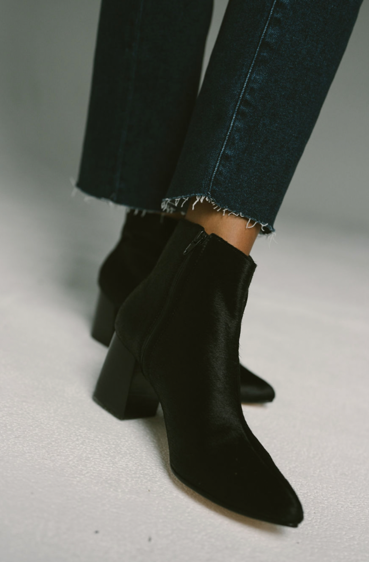 Huma Blanco Vania Calf Hair Boots - Coal | Garmentory