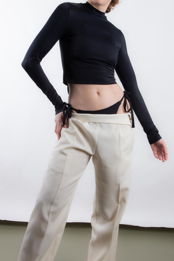 Rachel Mills Cropped Rash Swim Top - Black | Garmentory