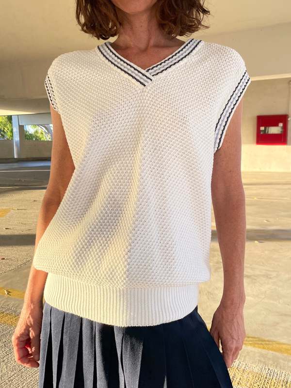 1990s Waffle Pattern V Neck Sportswear Vest - White/Blue Stripe ...