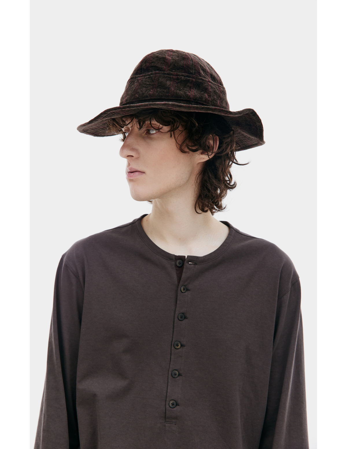 Ziggy Chen Velvet hat with stripes - Borwn | Garmentory