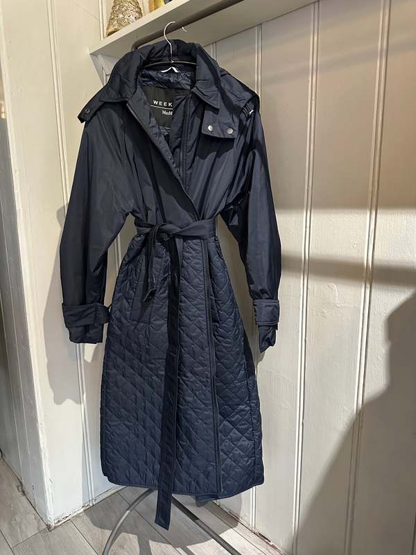 WEEKEND MAX MARA NAVY COAT M RRP 595 | Garmentory