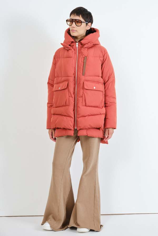 EMbassy Of Bricks and Logs Lyndon Puffer Jacket - Burnt Red | Garmentory