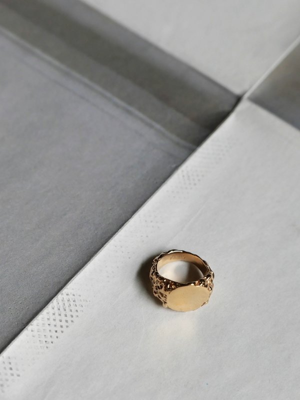 FARIS ROCA SIGNET - GOLD | Garmentory