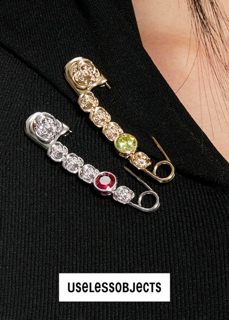 USELESSOBJECTS Paper Clip Brooch - Gold | Garmentory