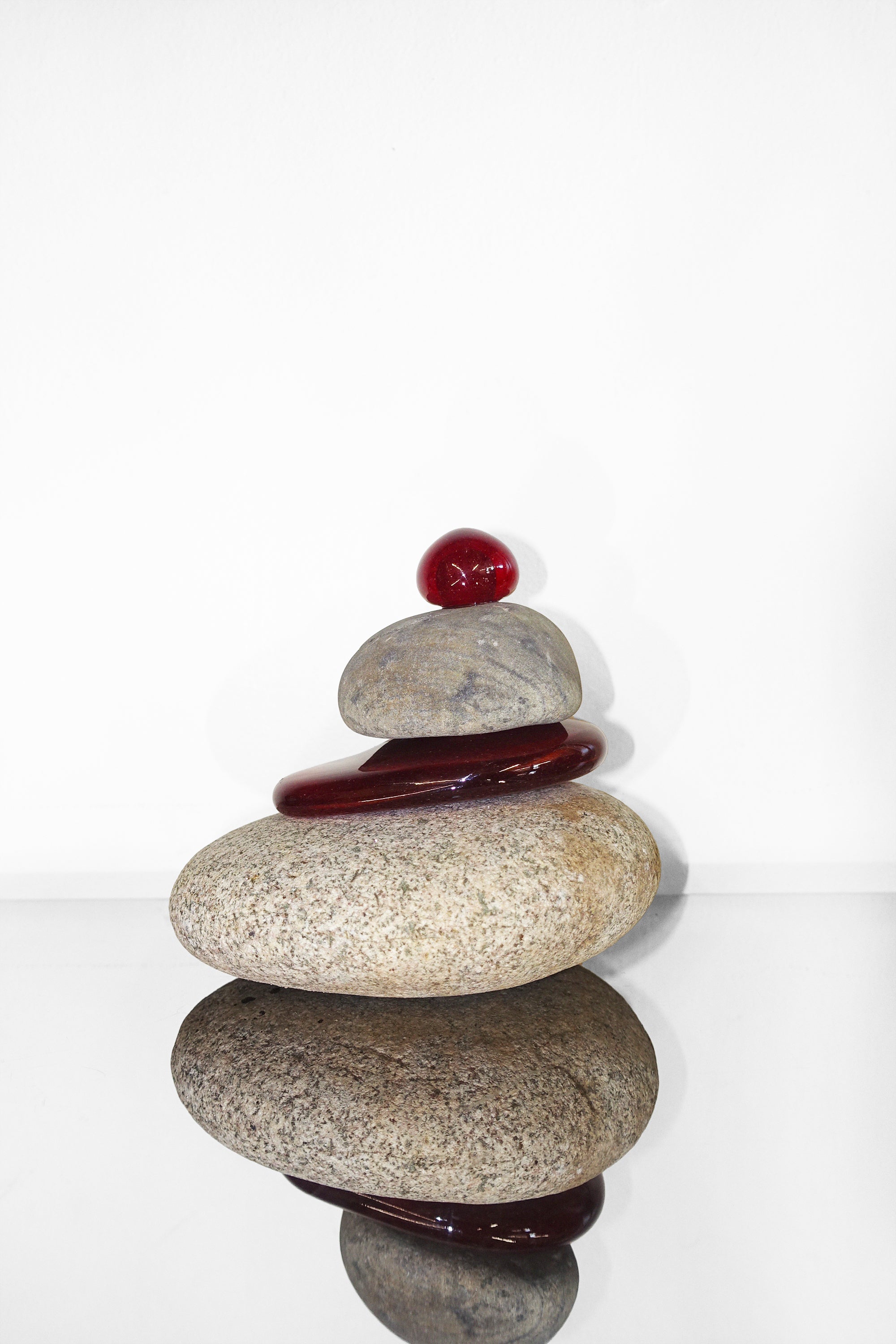 Robert G. Burch Cairns #047 | Garmentory