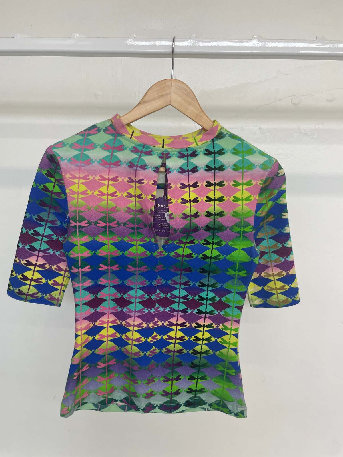 Abacaxi Stingray Keyhole Tee | Garmentory