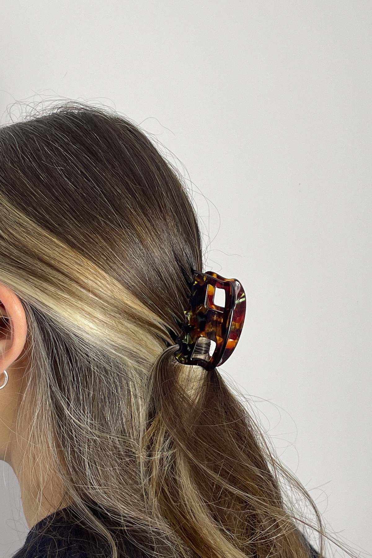 Small Cut Out Claw - Tortoiseshell | Garmentory