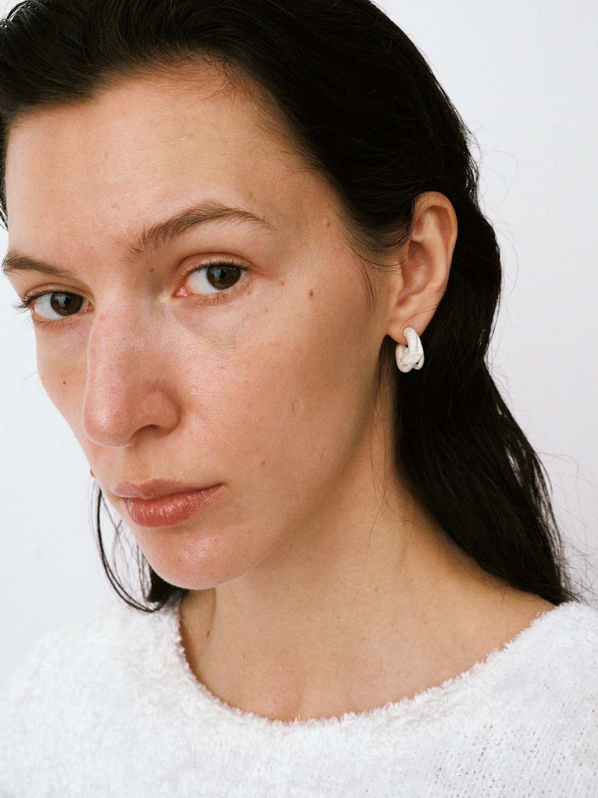 OLIO E ACETO Crystal Spiral Earrings - Matte White | Garmentory