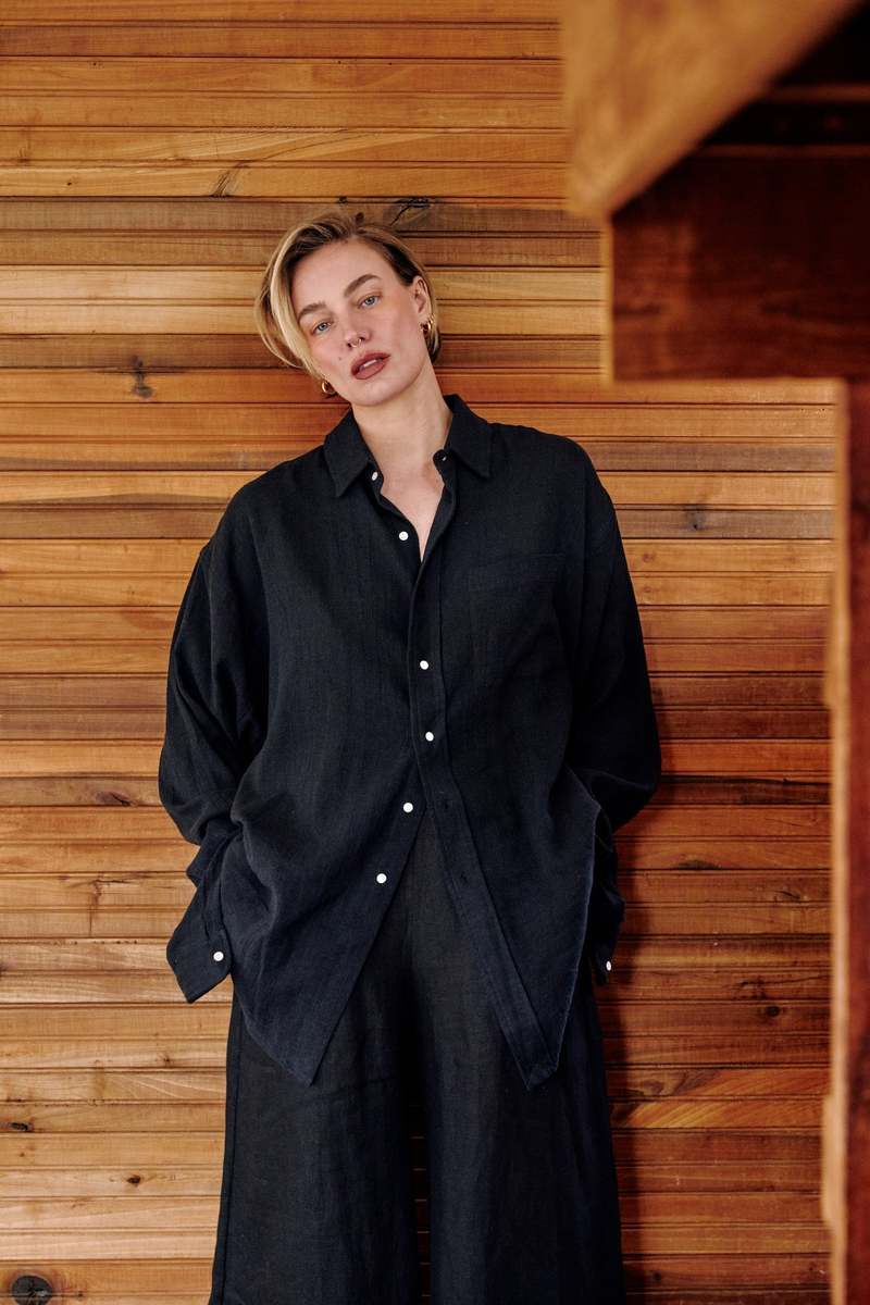 MAMÈNE Classic Repeat Shirt - Black | Garmentory