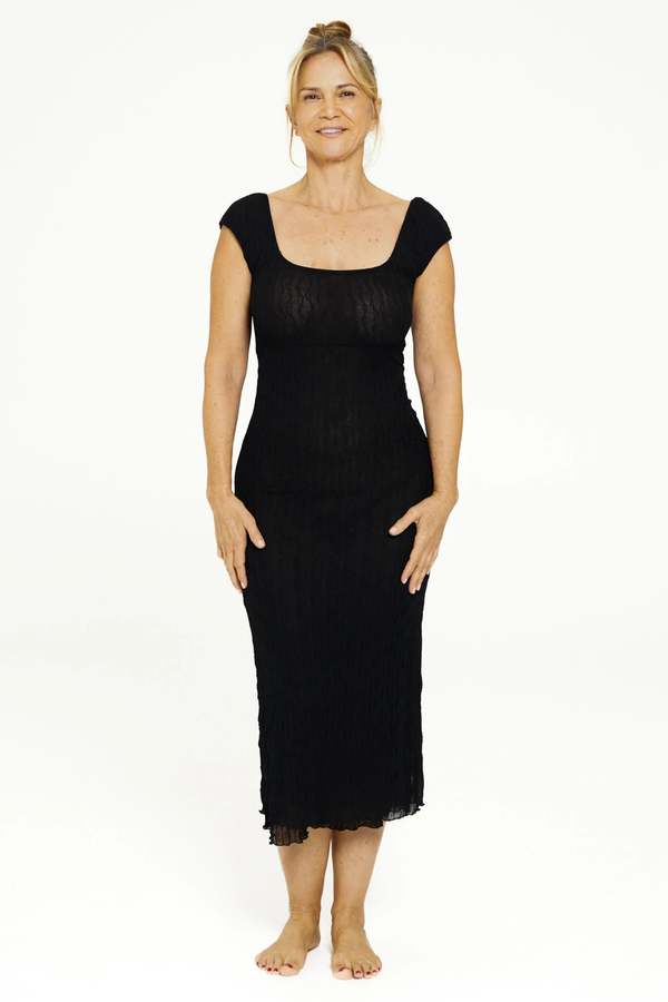 Find Me Now Ross Cap Sleeve Midi Dress - Black | Garmentory