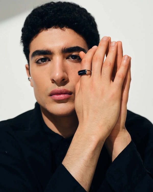 Tom Wood CREST BLUE HAWK EYE RING - Silver | Garmentory