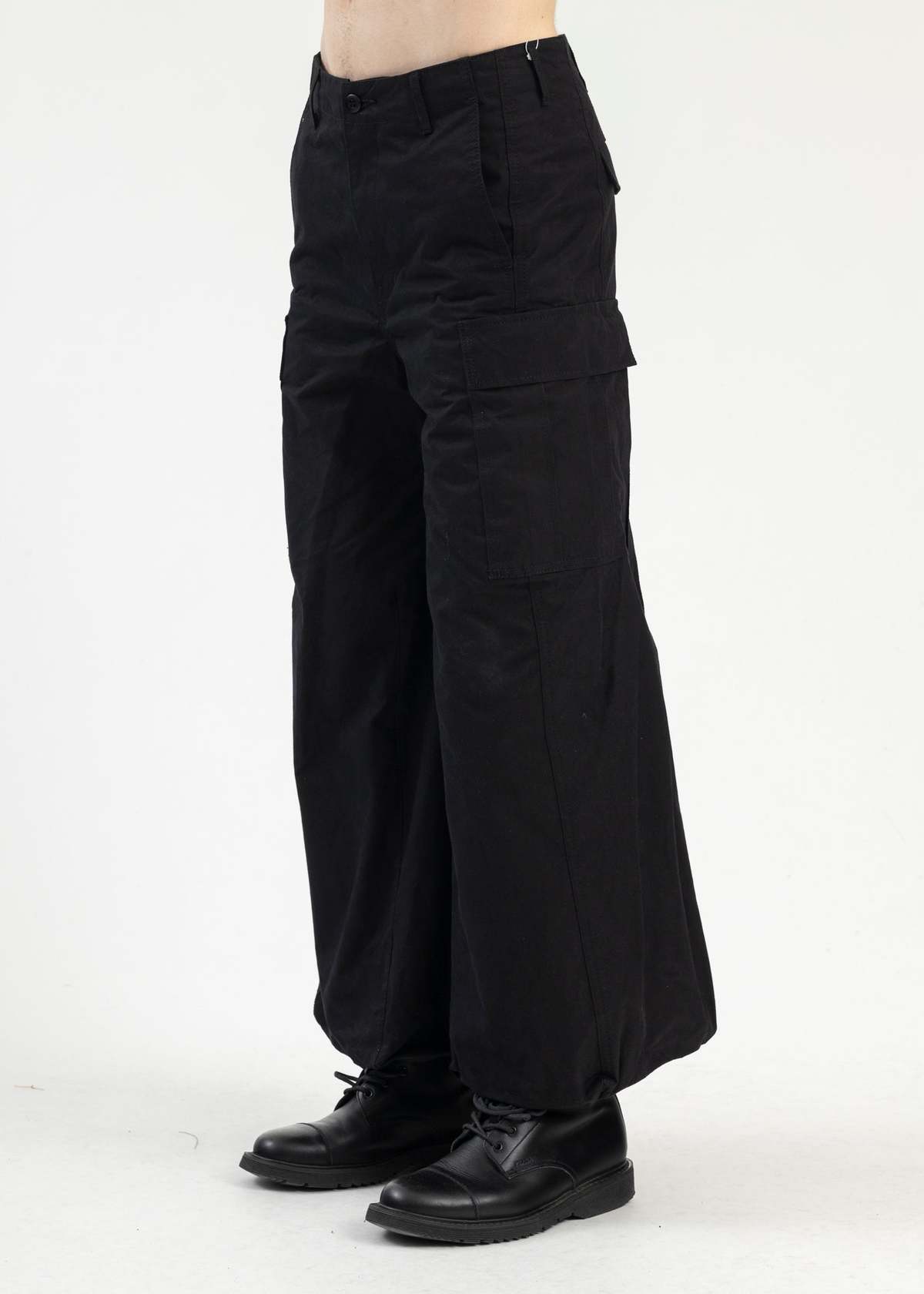 Doublet BLACK ROBOT LEGS CARGO PANTS - BLACK | Garmentory