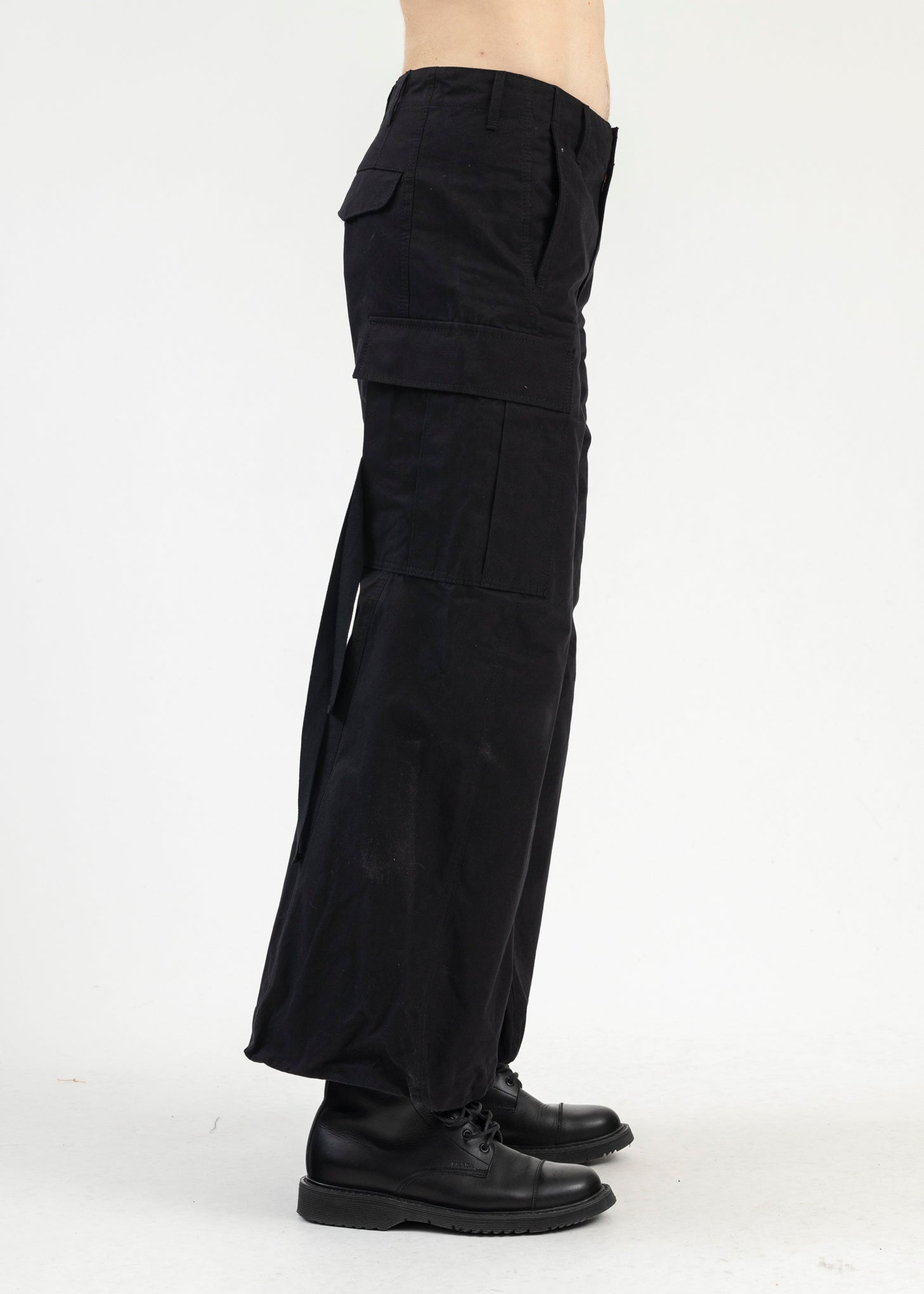 Doublet BLACK ROBOT LEGS CARGO PANTS - BLACK | Garmentory