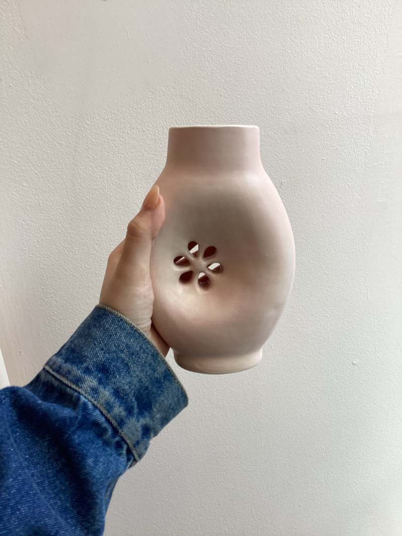 Erika Christine Ceramics Satin Daisy Vase - Pink | Garmentory