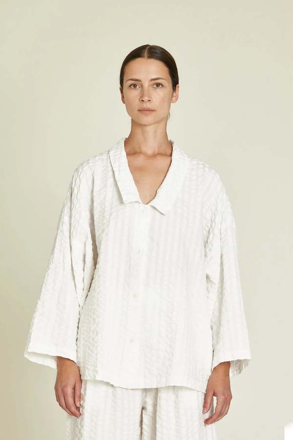 Black Crane Chelsea Collar Shirt - White Seersucker | Garmentory