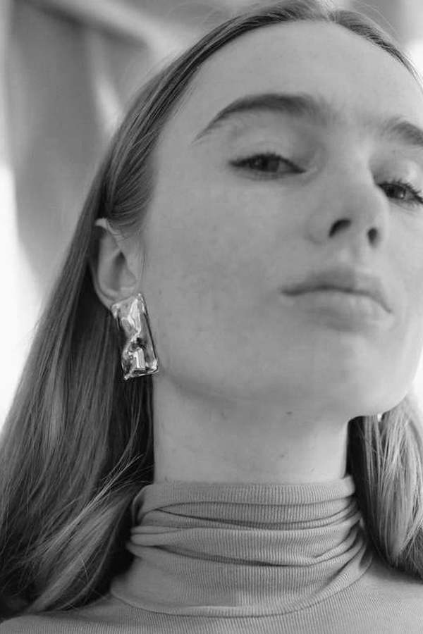 JULIE THÉVENOT Iridescent Glass River Enigma Earrings - Silver | Garmentory JULIE THÉVENOT Iridescent Glass River Enigma Earrings - Silver | Garmentory