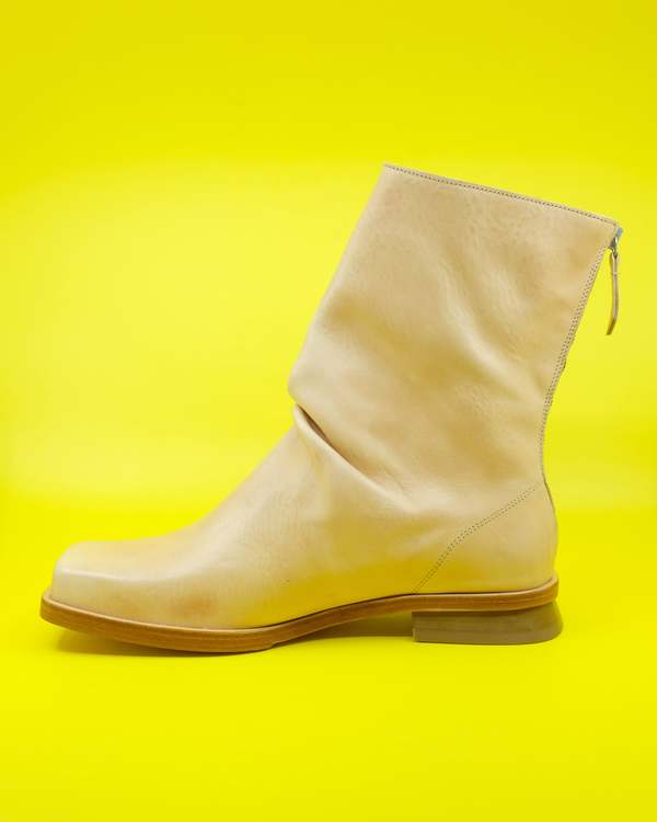 v Natural Tan Leather Blunt Boot - Natural Tan | Garmentory