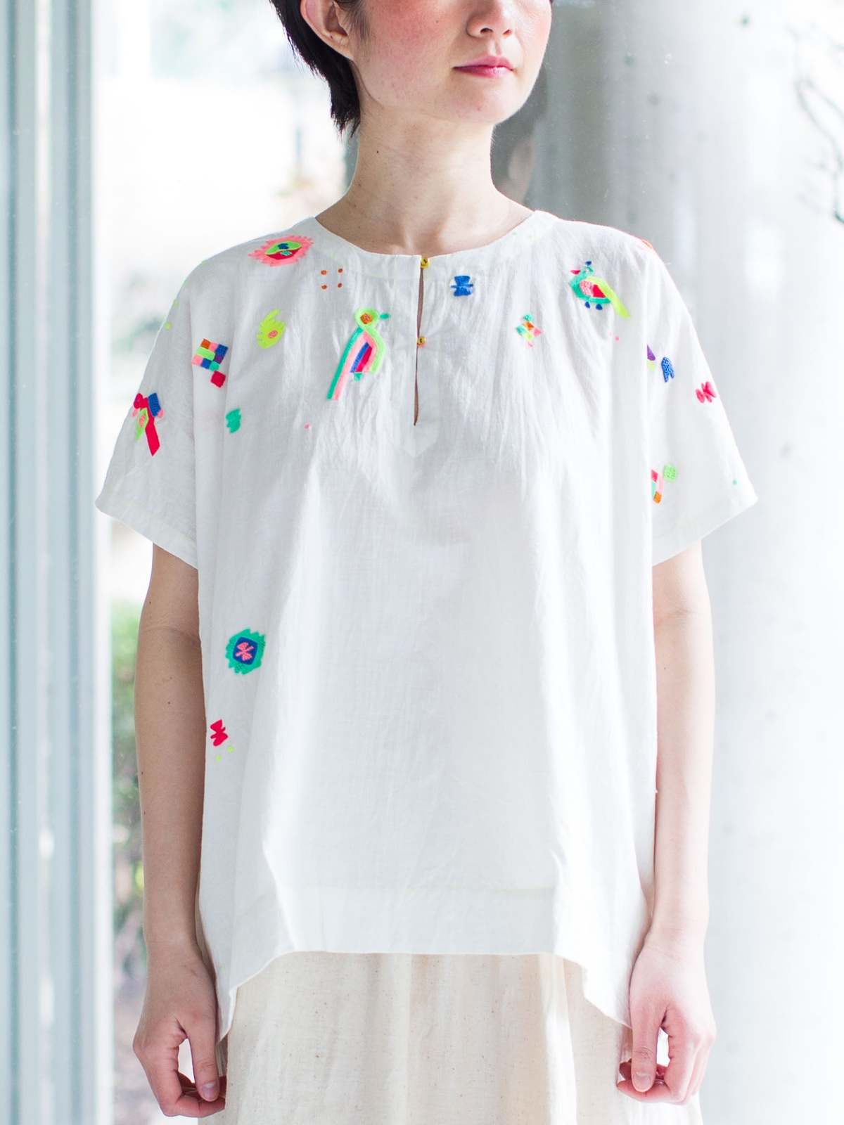Injiri Jodhpur Top - White | Garmentory