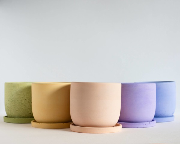 Cool Hand Robyn Planter with Tray - Lavender | Garmentory