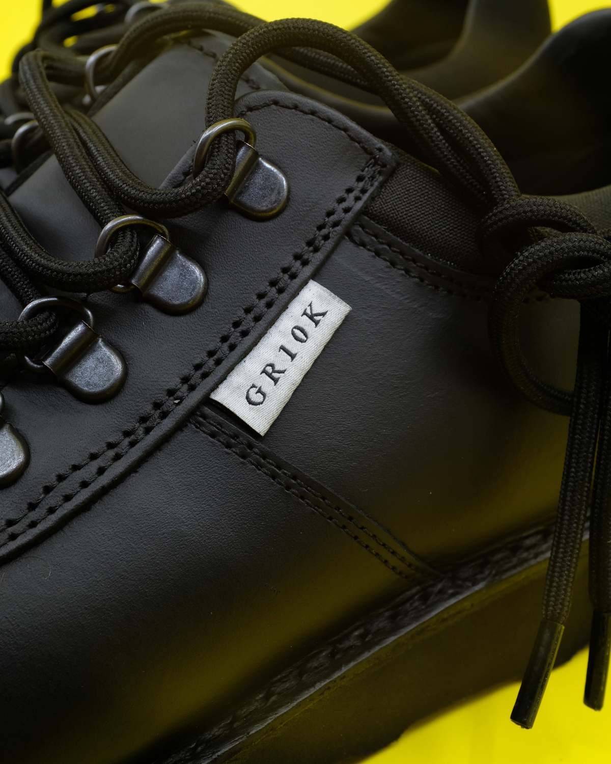 GR10K Calf Leather Low Trauma Shoes - Black | Garmentory