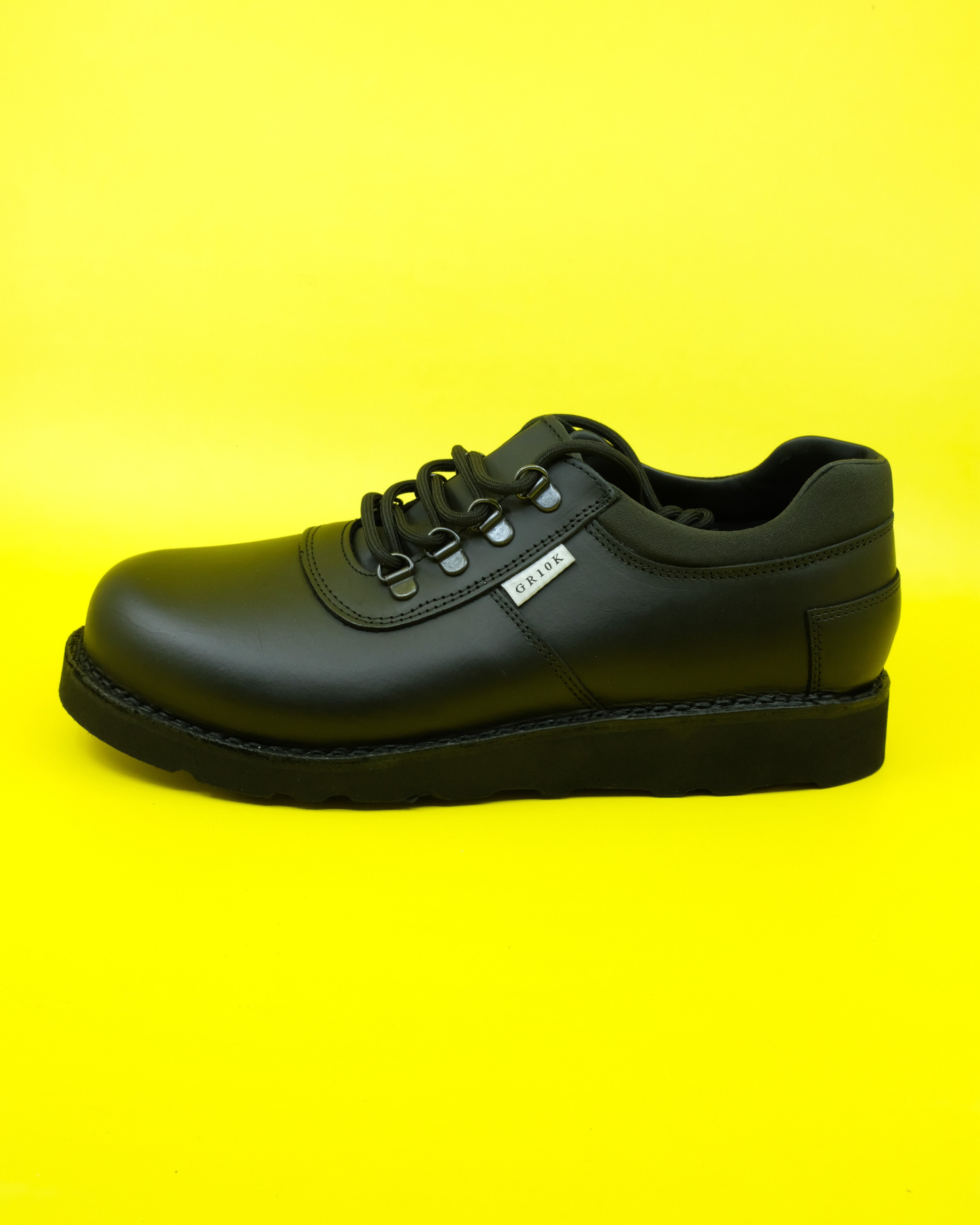 GR10K Calf Leather Low Trauma Shoes - Black | Garmentory
