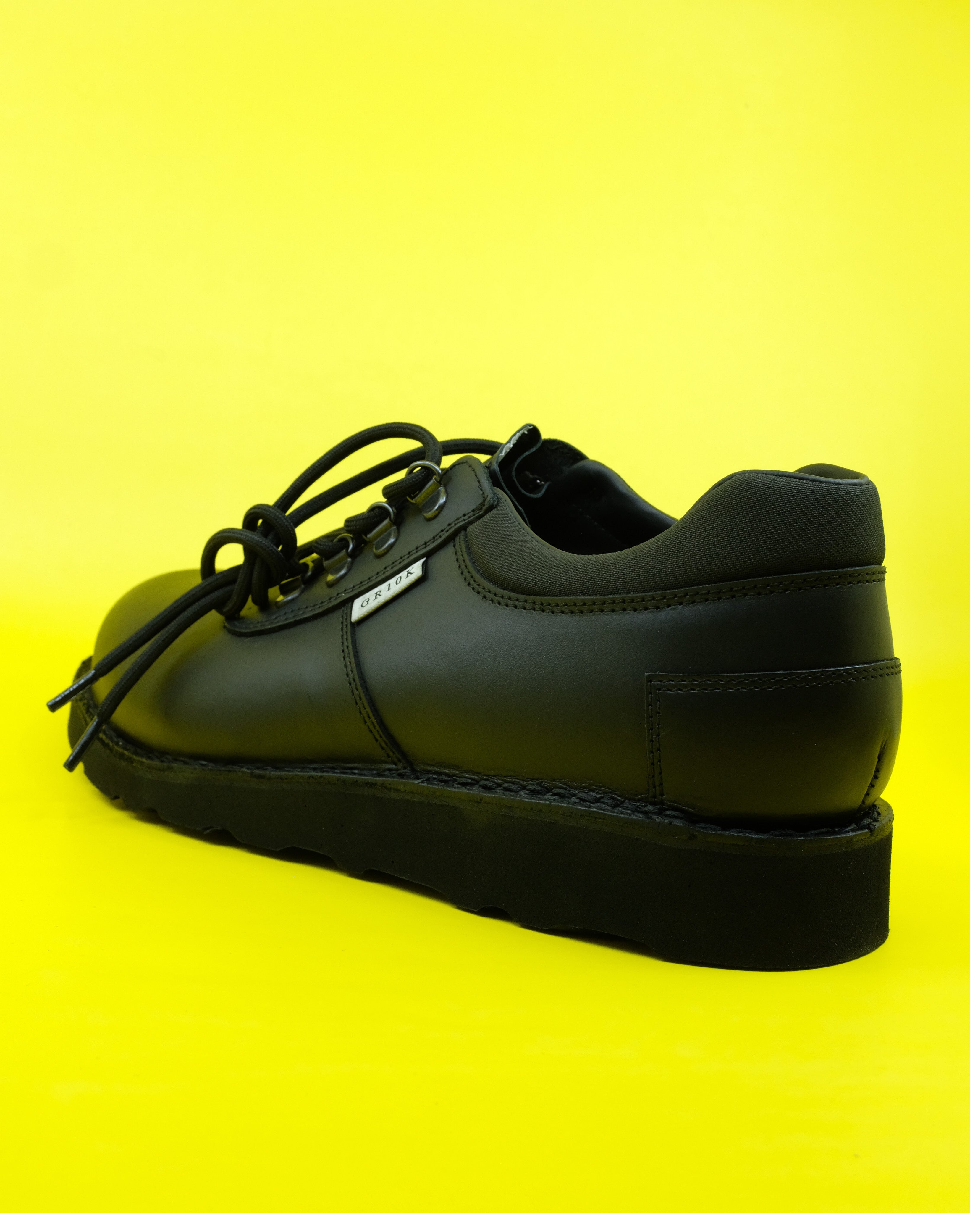 GR10K Calf Leather Low Trauma Shoes - Black | Garmentory