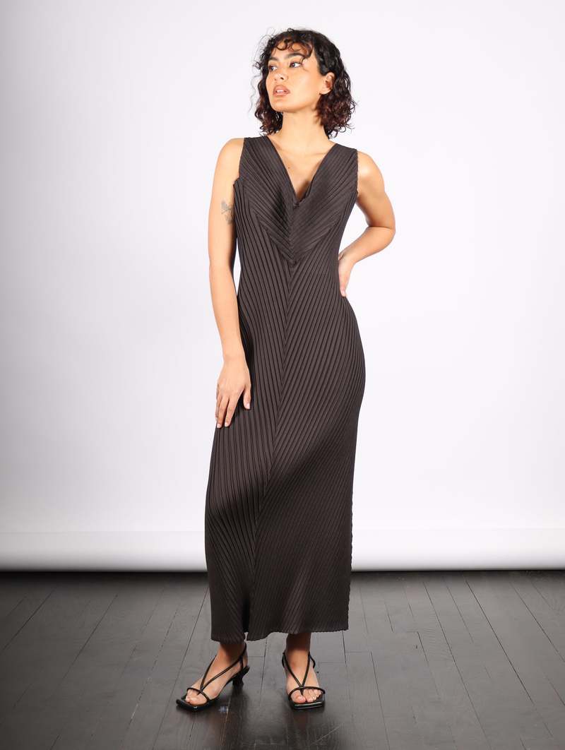 Issey Miyake Paper Like Pleats Dress - Black | Garmentory