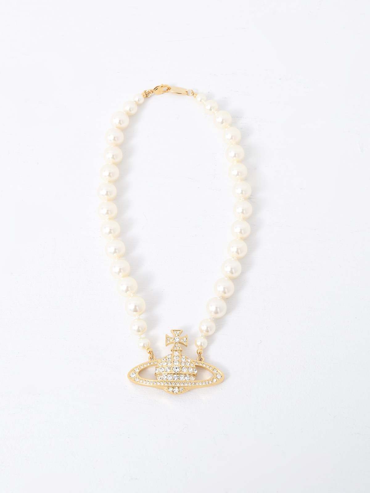 Vivienne Westwood ONE ROW PEARL BAS RELIEF Necklace - GOLD | Garmentory