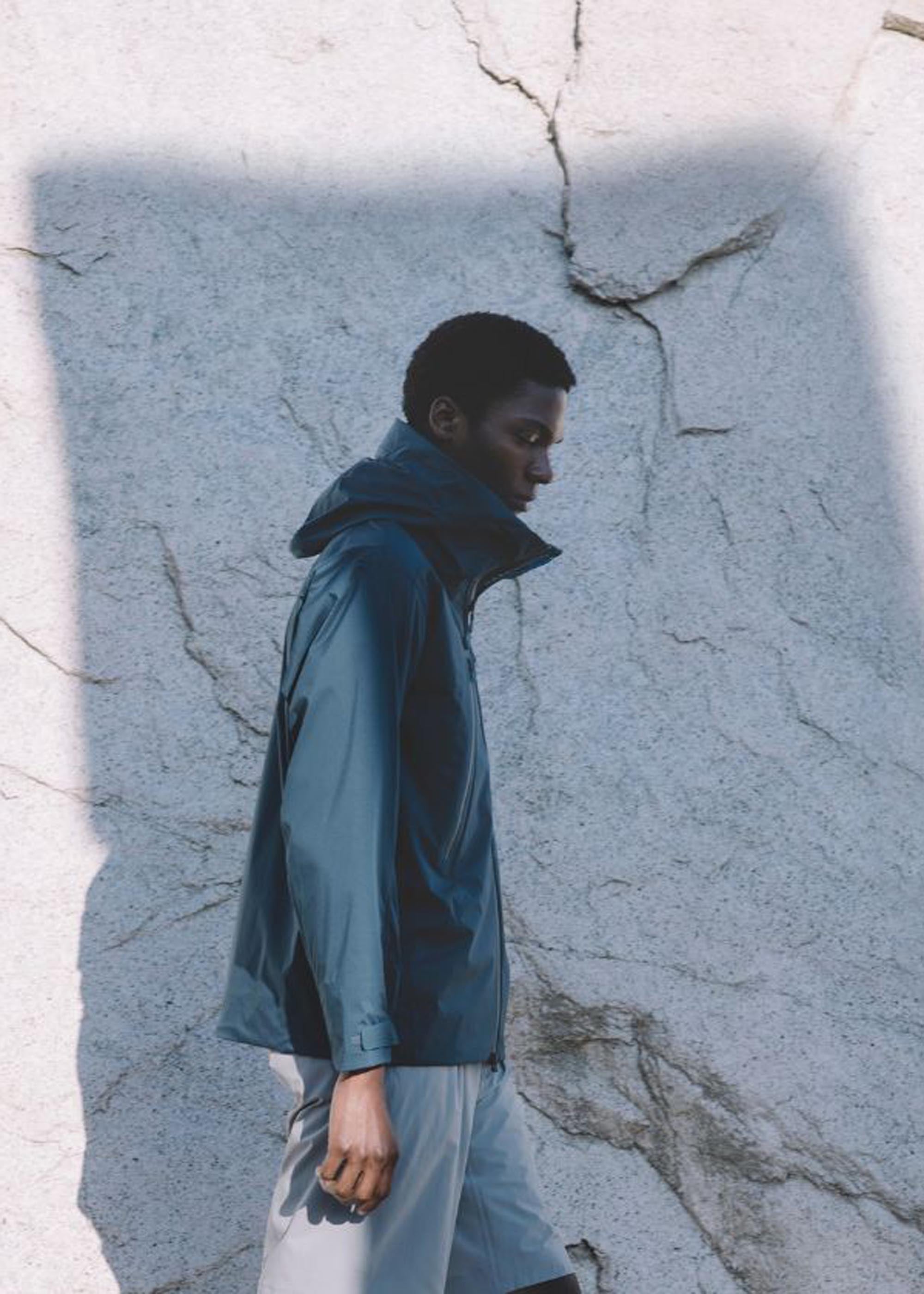 DESCENTE ALLTERRAIN Hard Shell Jacket - Navy | Garmentory