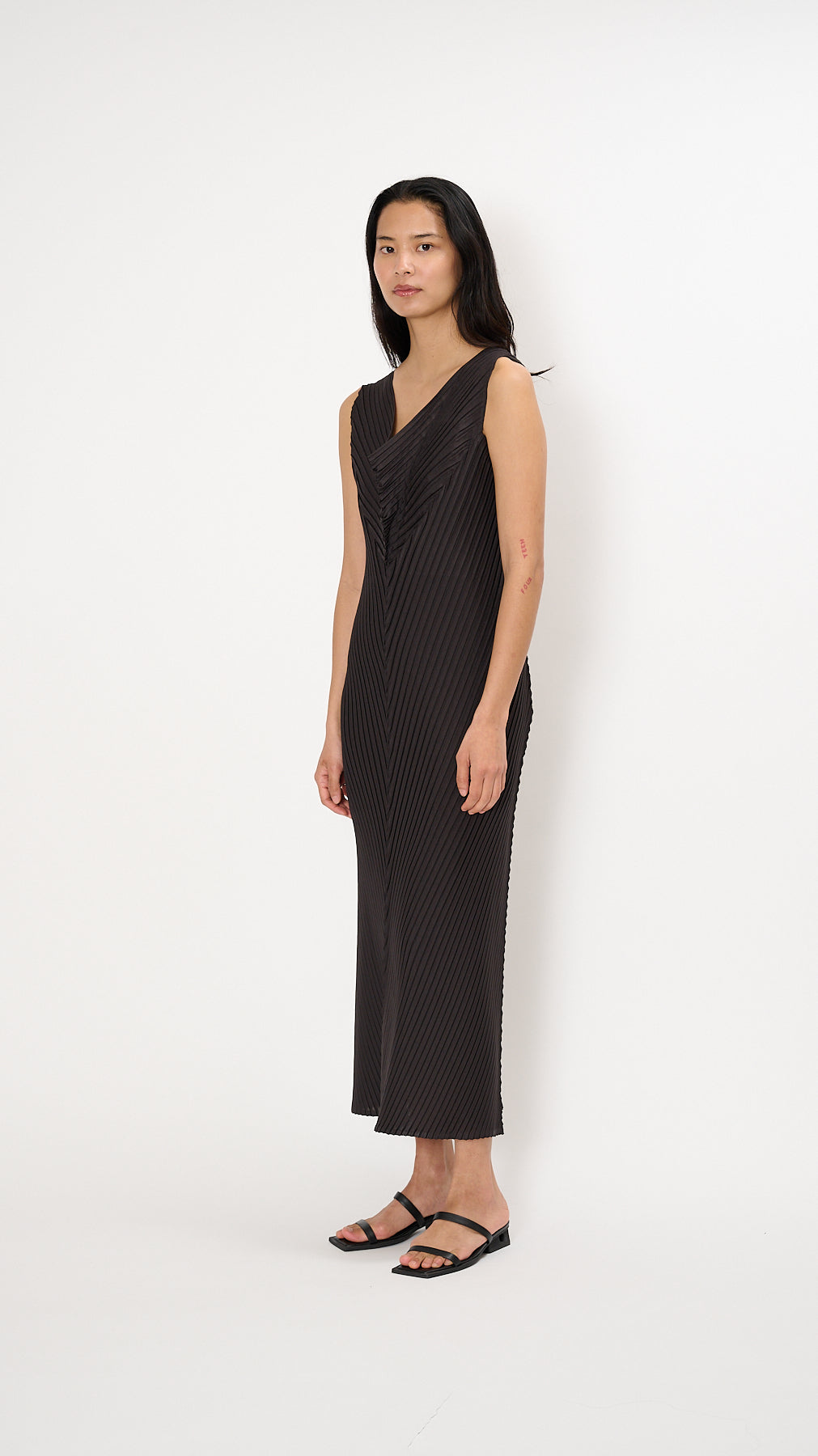 Issey Miyake Paper Like Pleats Dress - Black | Garmentory