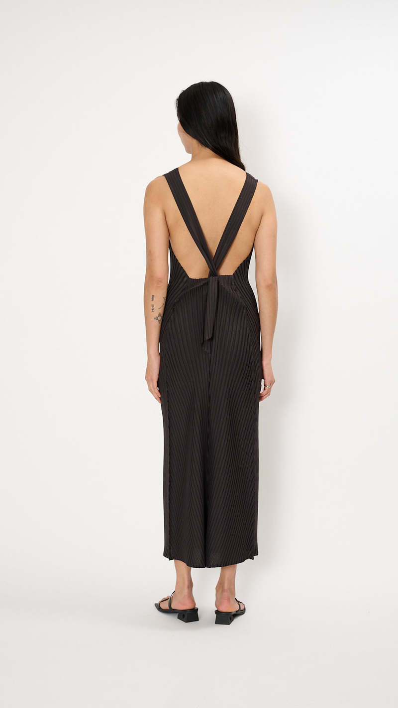 Issey Miyake Paper Like Pleats Dress - Black | Garmentory