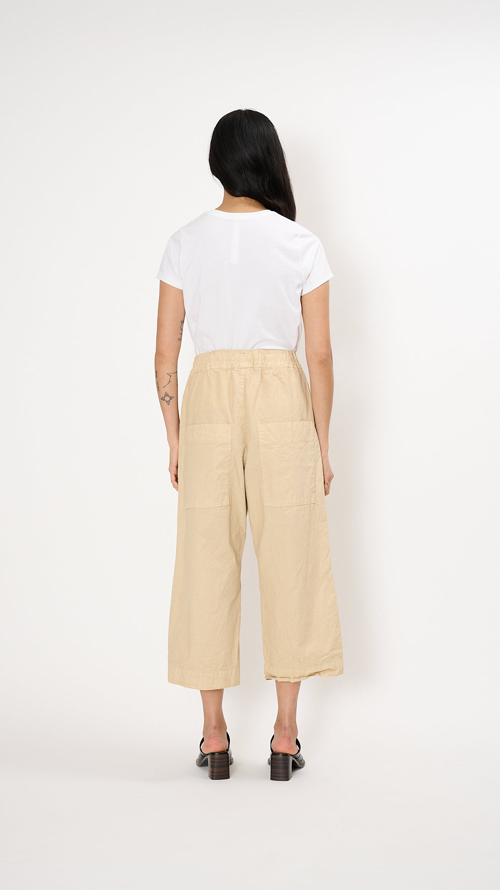 Album di Famiglia Wide & Short Trouser CC - Cream | Garmentory