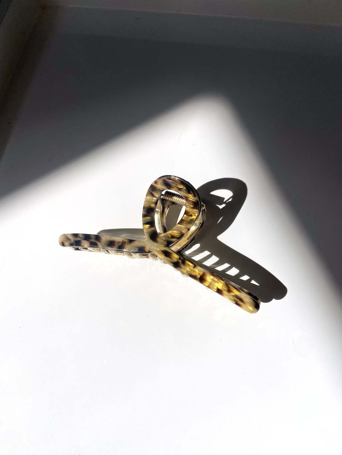 Solar Eclipse Metal Looped Claw Clip | Garmentory