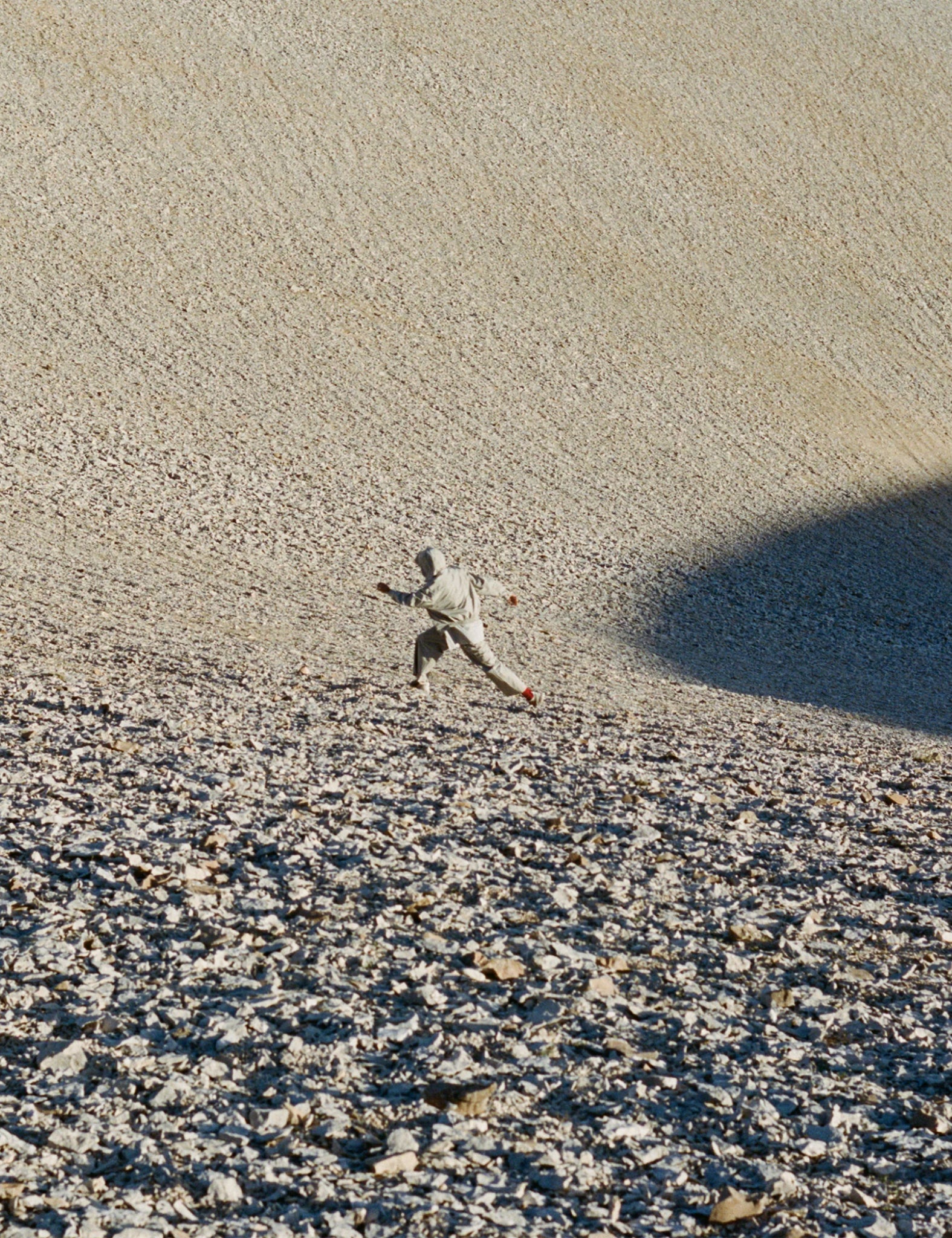 SALOMON ACS PRO Desert Trainers Shoes - Almond Milk/Cement/Falcon ...