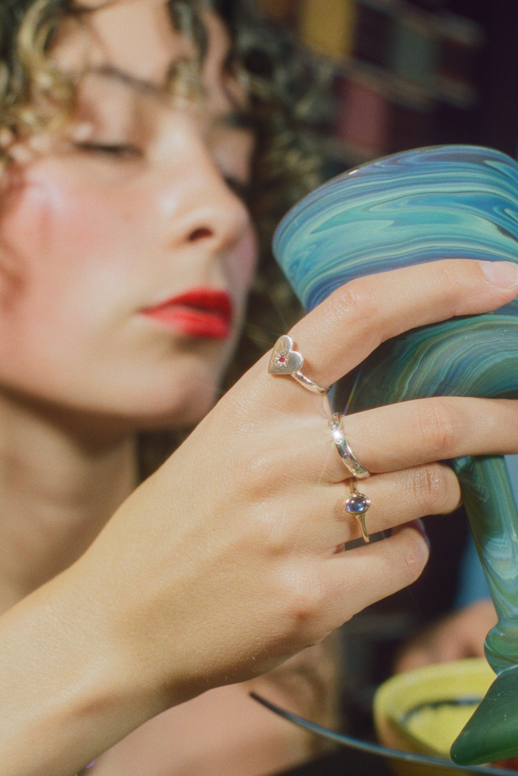 Mondo Mondo Ondine Ring - 14k Solid Gold/Sapphire | Garmentory