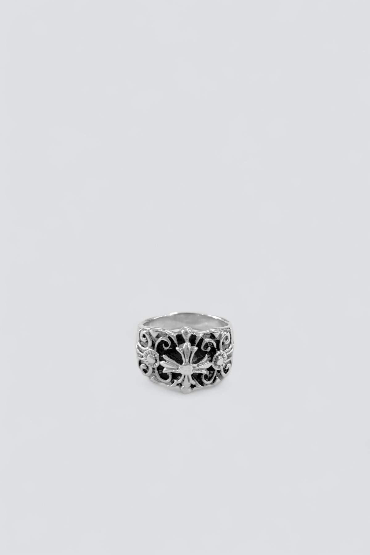 Gothic Cross Ring - Sterling Silver | Garmentory