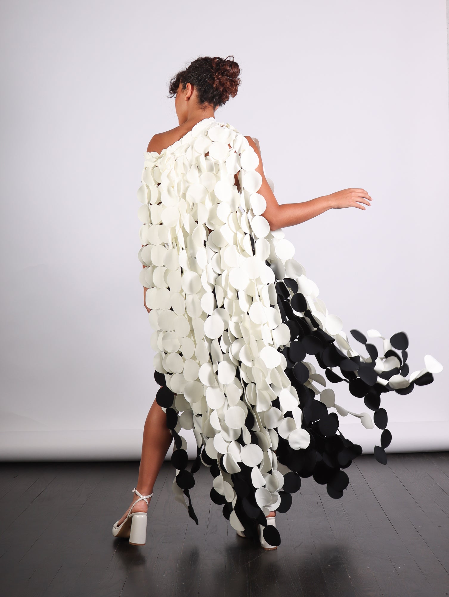 A.W.A.K.E. MODE Multi Circle Layered Cape Top - Ivory | Garmentory