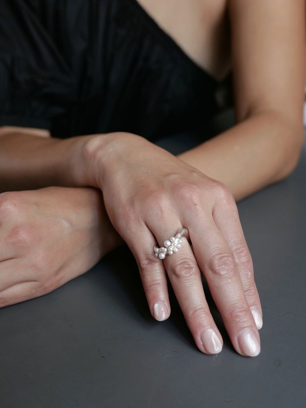 Beatriz Palacios WAVE CLUSTER RING - SILVER | Garmentory