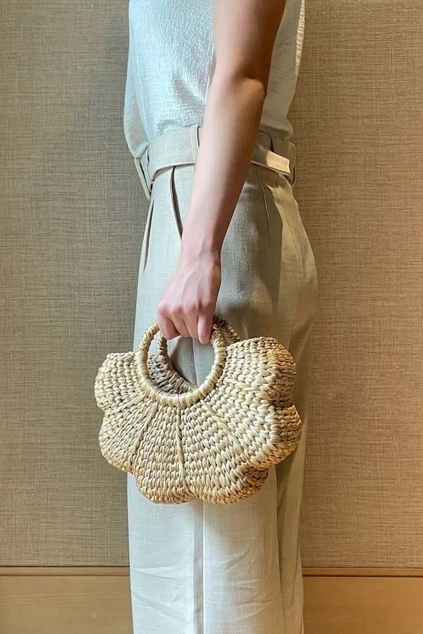 Seak Artisans Medium Scalloped Handbag - Natural | Garmentory
