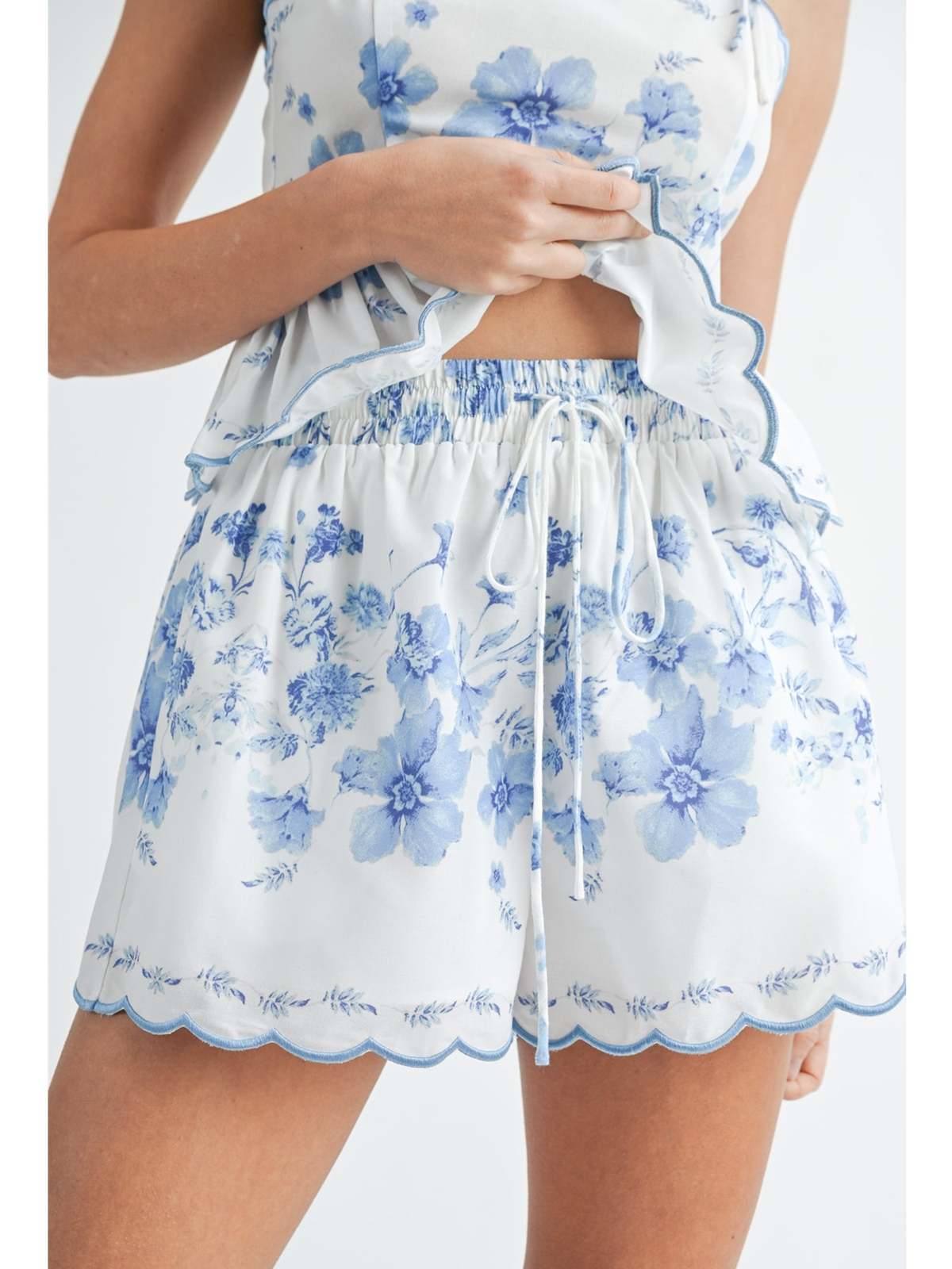 Mable Suni Scalloped Floral Peplum Top and Shorts Set - Blue | Garmentory