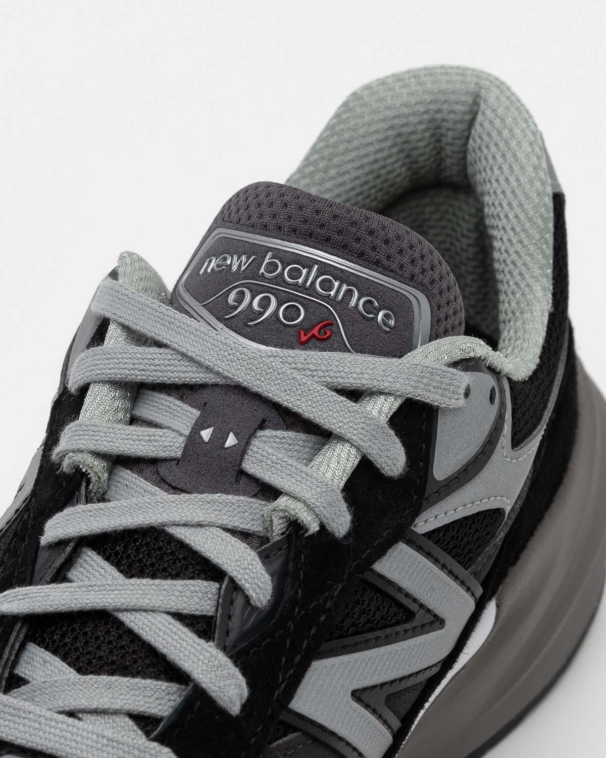 New Balance 990v6 Shoes - Black/White | Garmentory