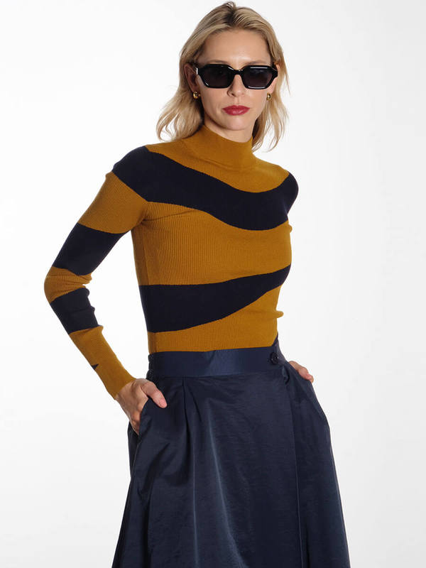 Essentiel Antwerp Goose Knit Sweater - Brown/Black | Garmentory