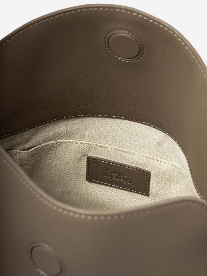 Future Classics Medium Cradle Shoulder | Garmentory
