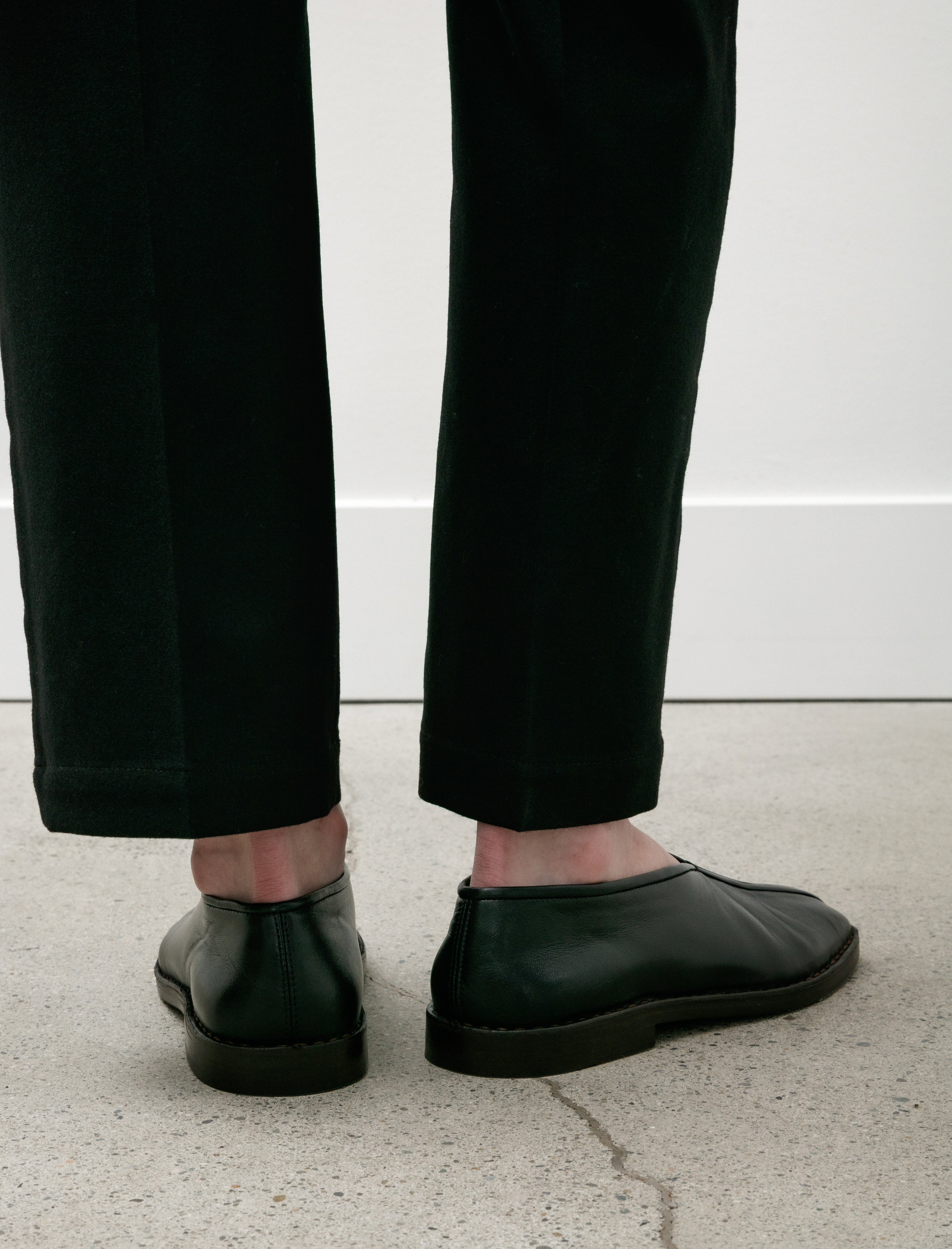 Lemaire Flat Piped Slippers - Black | Garmentory