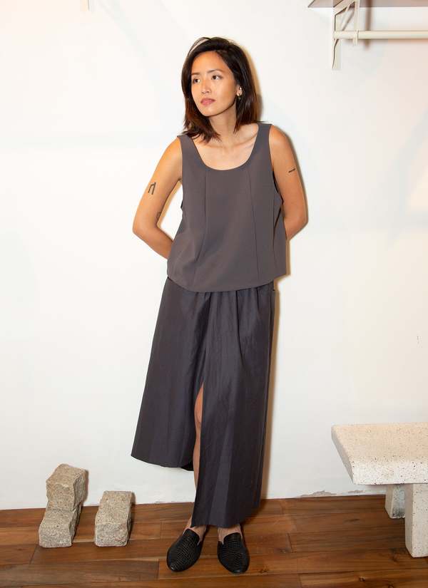 KAAREM Sharp High Side Slit Pocket Skort w/ Elastic - Dark Grey Green ...