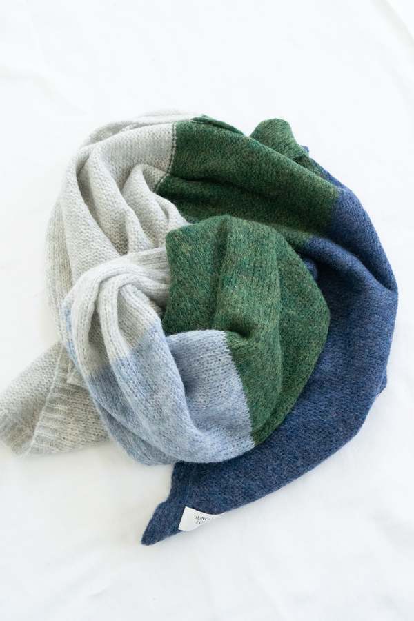 Delta scarf lake colors | Garmentory